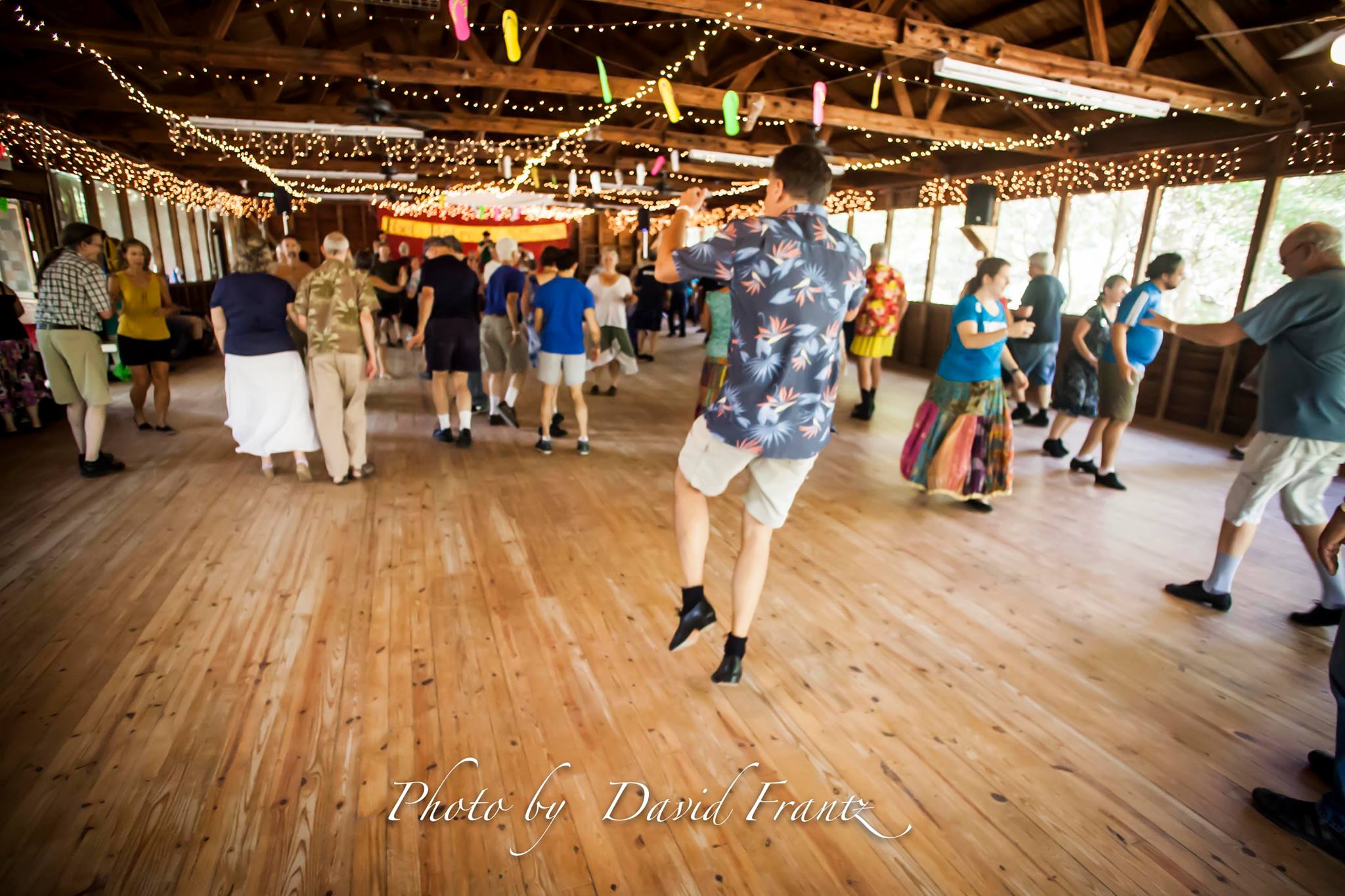 Feet Retreat – Fiddle & Bow Country Dancers